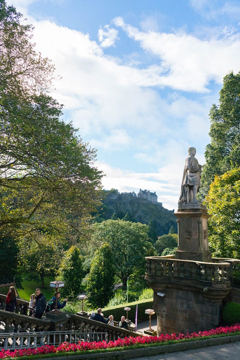 The Best Things to do in Edinburgh Scotland | Wanderlust Crew