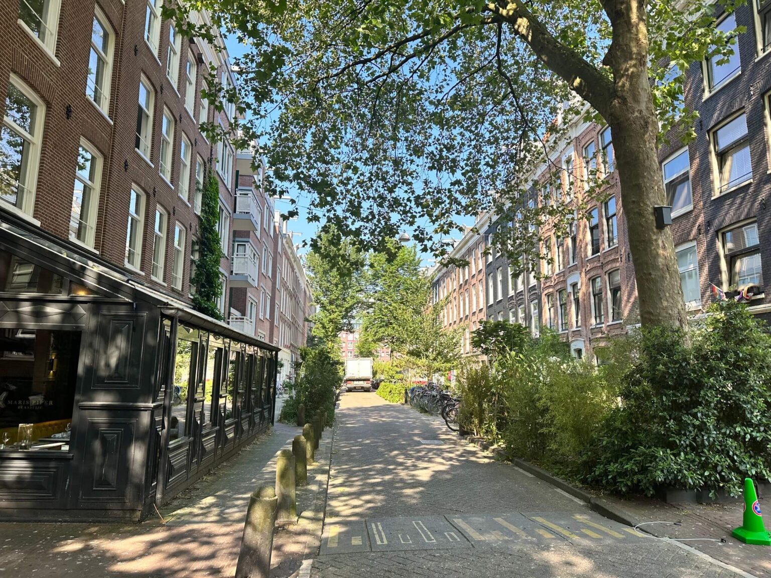 Where To Stay In Amsterdam: The Best Neighborhoods And Hotels ...
